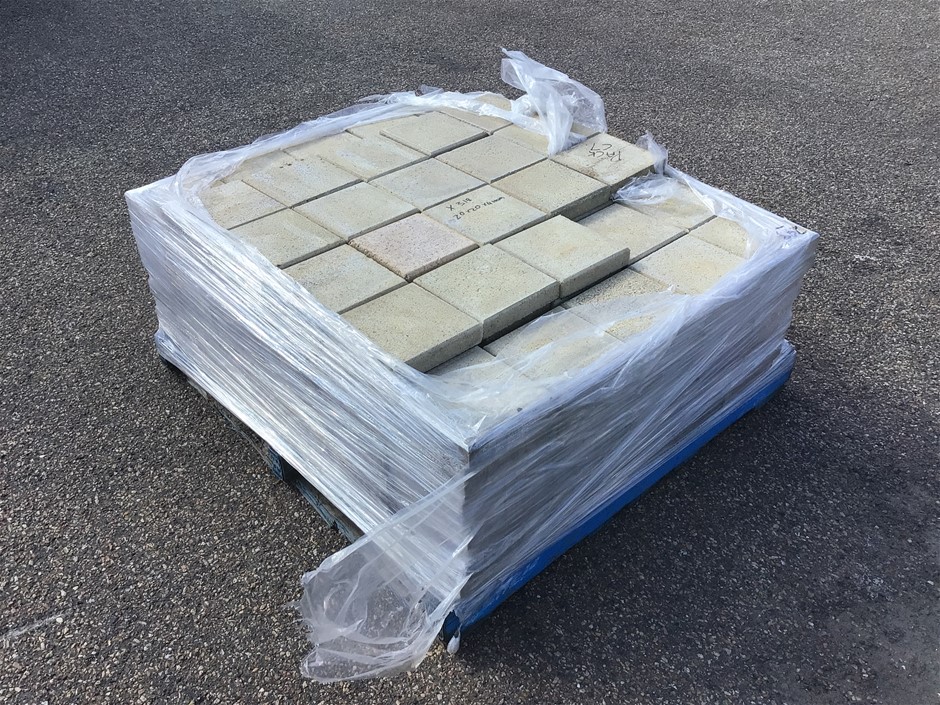 Pallet of 200mm x 200mm Beige Concrete Pavers Auction (0006-7048536 ...