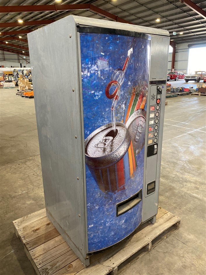 Azkoyen F426 Coin Operated Soft Drink Machine Auction (0009-8018163 ...