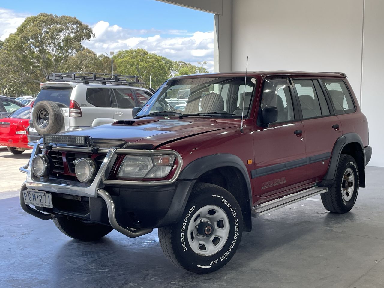 1998 Nissan Patrol ST (4x4) GU Turbo Diesel Manual 7 Seats Wagon ...