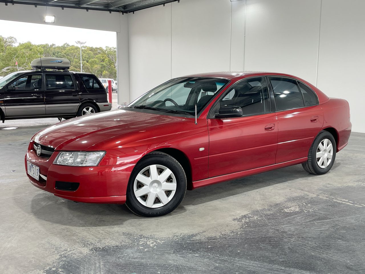 2005 Holden Commodore Executive VZ Automatic Sedan Auction (0001 ...