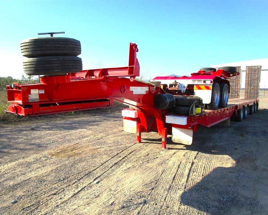 2005 Drake Widening Quad-Axle Float & Dolly Combination