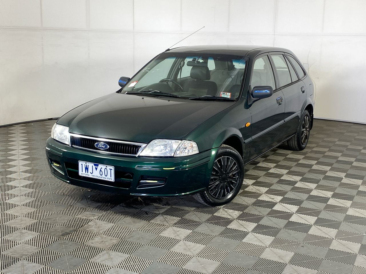 2001 Ford Laser LXi KQ Automatic Hatchback Auction (0001-21019874 ...