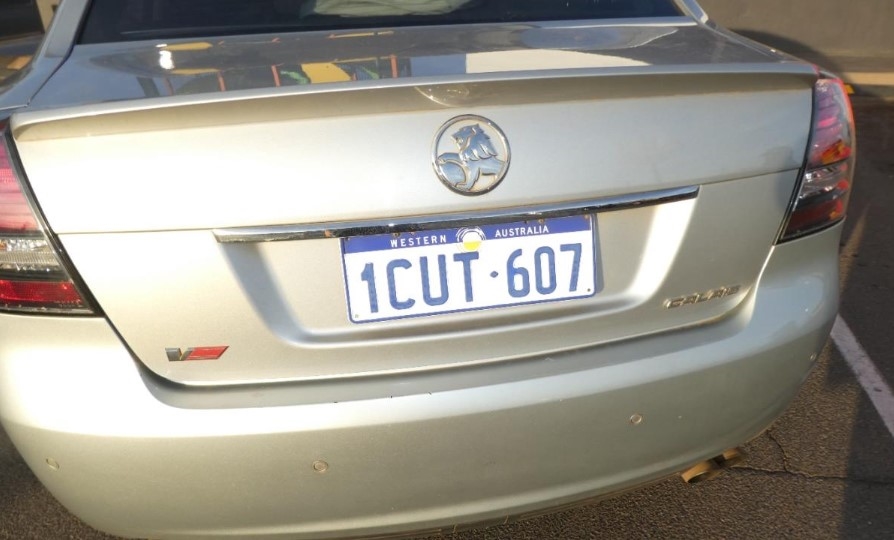 Holden CALAIS V VE Automatic Sedan Auction (0001-9047709) | Grays Australia