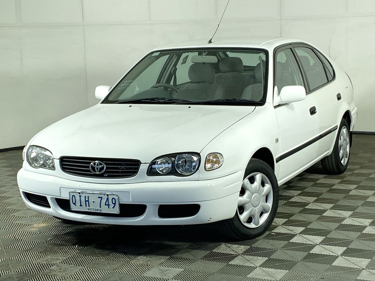 2000 Toyota Corolla Ascent Seca AE112R Automatic Hatchback Auction ...
