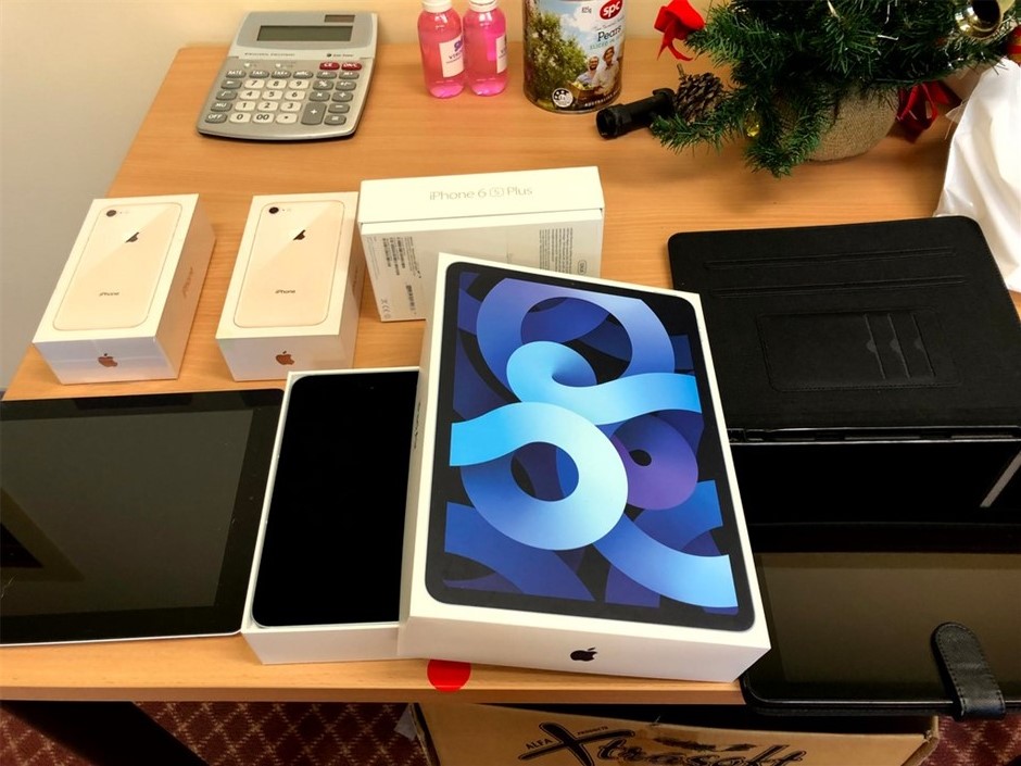 Assorted Apple Devices Auction (2206-5054998) | Grays Australia