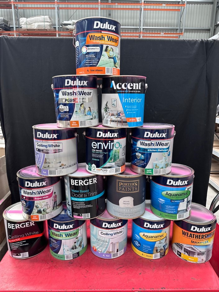 39 x Assorted 4 Litre Tins of Dulux Paint Auction (0016-3027924 ...