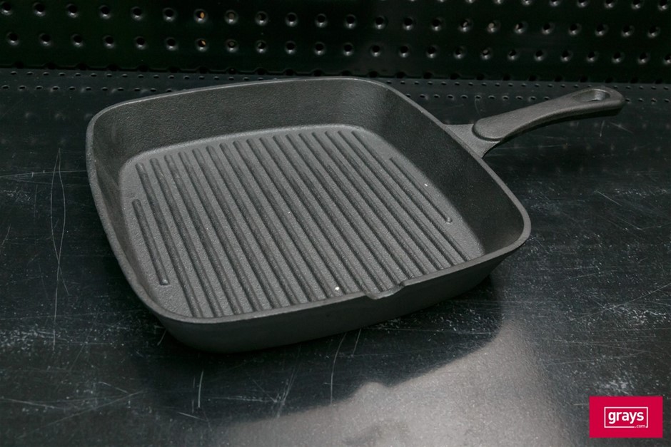Pyrolux Cast Iron Square Grill Pan Auction (0705-5055207) | Grays Australia
