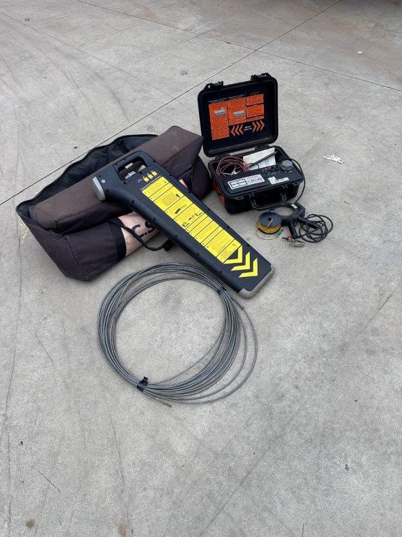C Scope Cable Avoidance Tool Complete with Signal Generator Auction ...