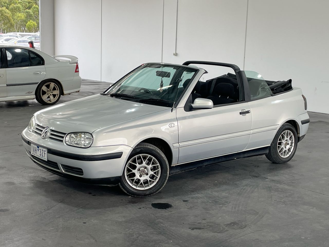 2000 Volkswagen Golf GL Automatic Convertible Auction (0001-21019043 ...