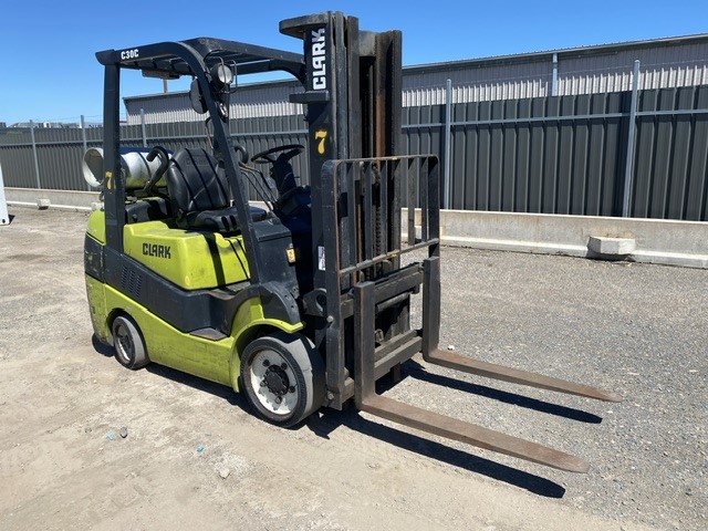 Clark C30CL Counterbalance Forklift Auction (0006-8018315) | Grays ...