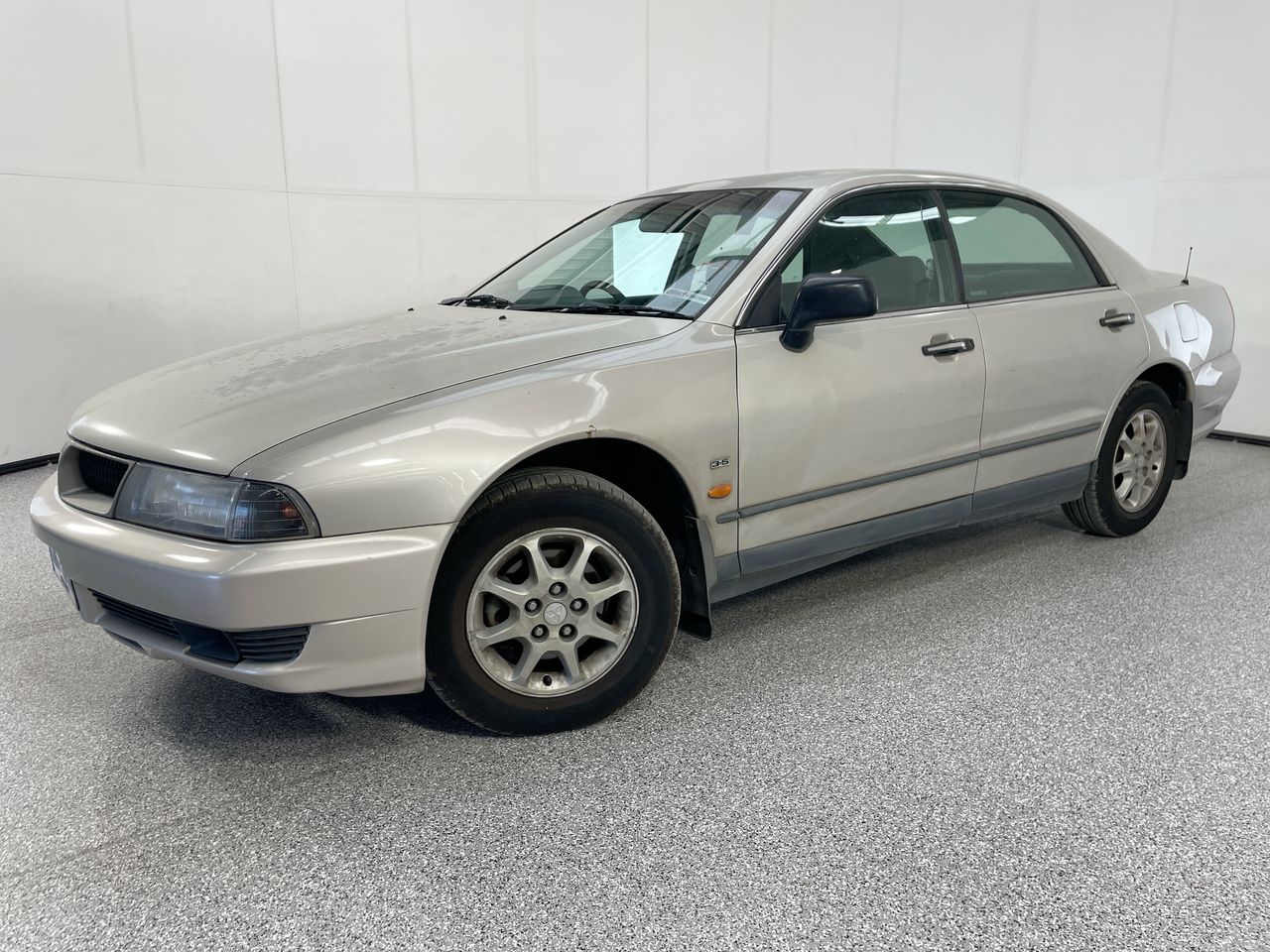 1999 Mitsubishi Magna Executive TH Automatic Sedan Auction (0001 ...