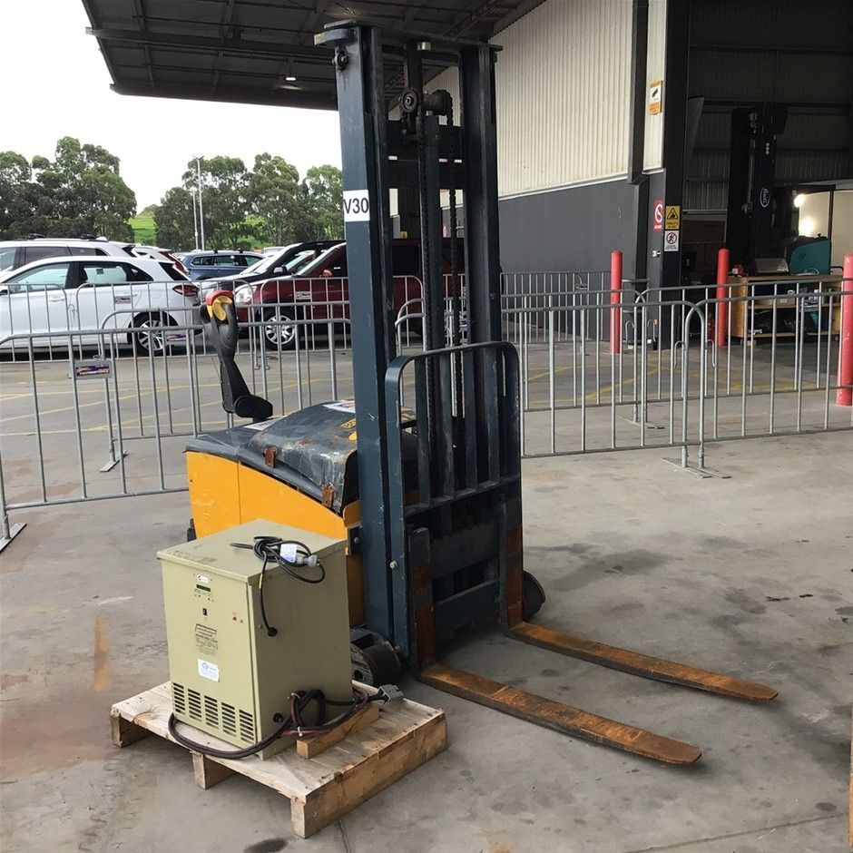 TCM and Toyota Counterbalance Forklifts, Sumo Walkie Stacker
