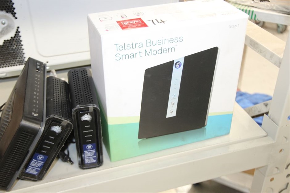 Quantity of Assorted Network Sundries Auction (0074-5055280) | Grays ...