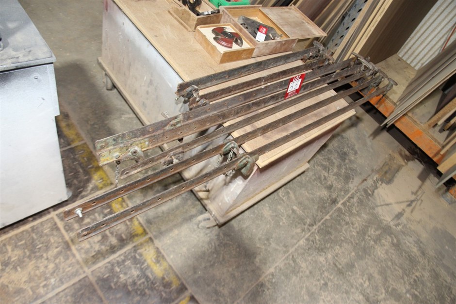 7x Assorted Steel Sash Clamps Auction (0033-5055371) | Grays Australia