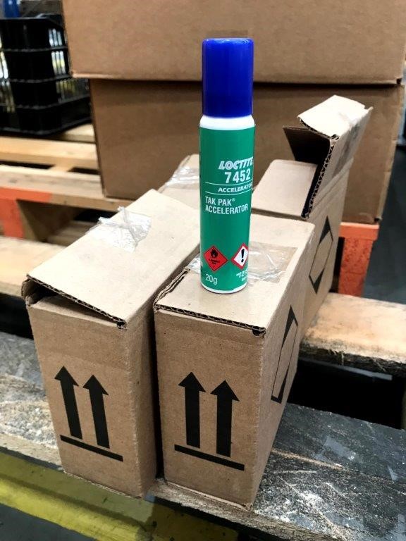 35x Loctite 7452 Tak Pak Accelerator Auction (0564-3028217) | Grays ...