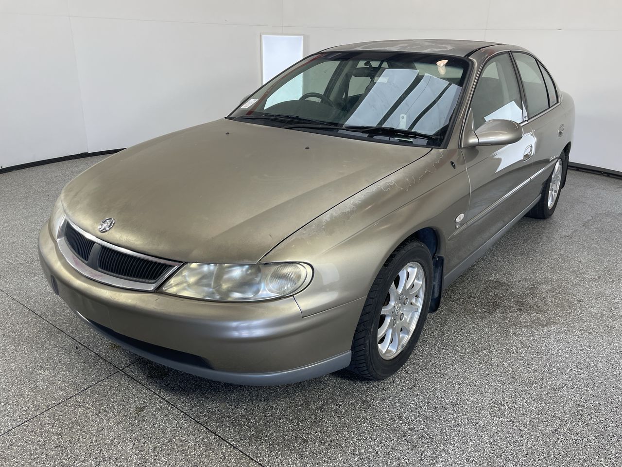 2000 Holden Calais VX Automatic Sedan (WOVR-Repairable Write-off ...