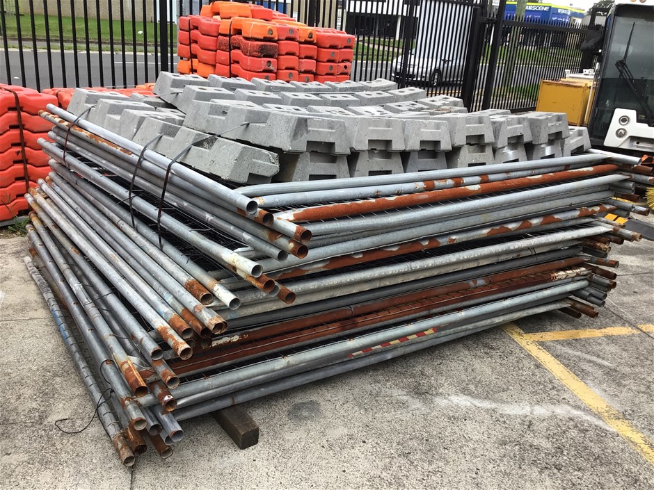 Qty of 30 Used Temporary Fencing Panels & 25 Bases Auction (0015 ...