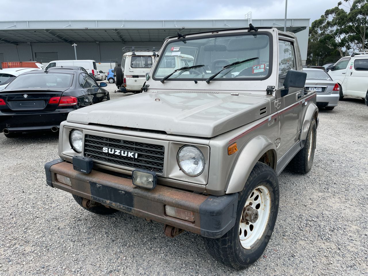 1990 Suzuki Sierra Manual Soft Top Auction (0001-21021886) | Grays ...