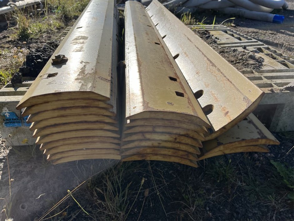 Grader Cutting Edges Auction (0092-5055468) | Grays Australia