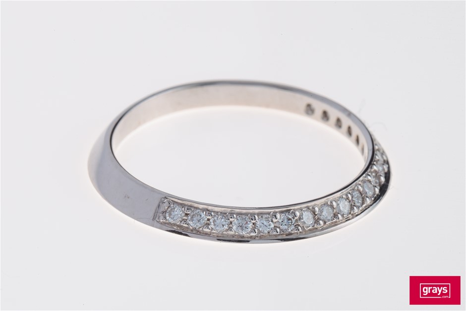 18CT WHITE GOLD DIAMOND WEDDER Auction (0739-2558149) | Grays Australia