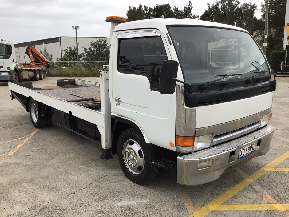1992 Nissan Condor NB2 4 x 2 Tilt Tray Truck Auction (0001-5055686 ...