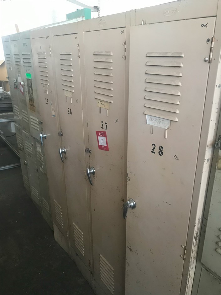 Bank of 4 Individual Lockers Auction (0059-3028312) | Grays Australia