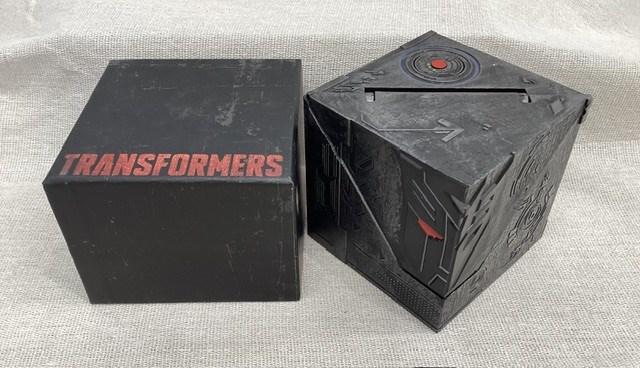 Transformers Lock Down Silver coin Auction (0113-9050649) | Grays Australia