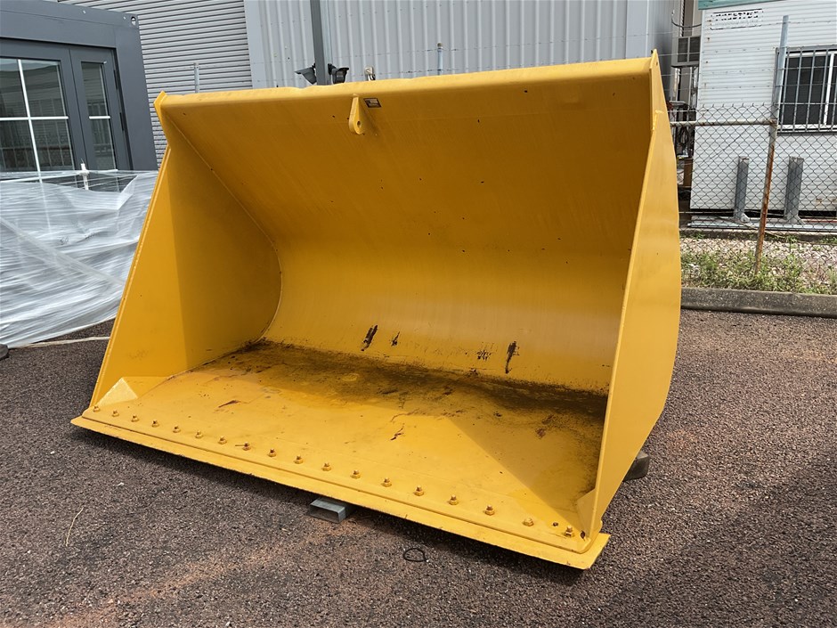 Kerfab 2700mm wide Light Materials Bucket Attachment Auction (0005 ...