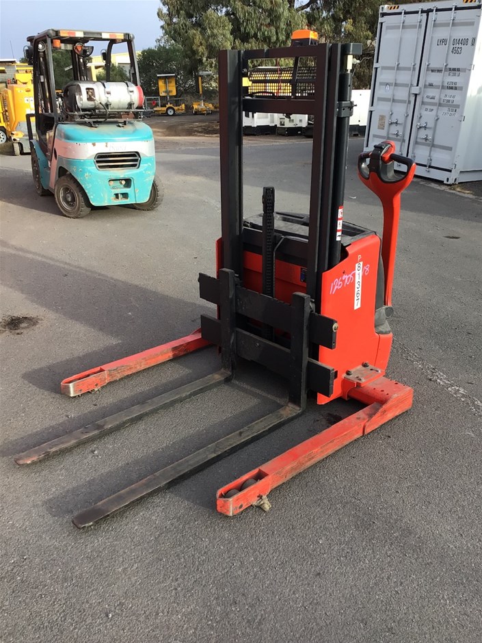 Linde L12 Walkie Stacker Auction (0003-3028846) | Grays Australia