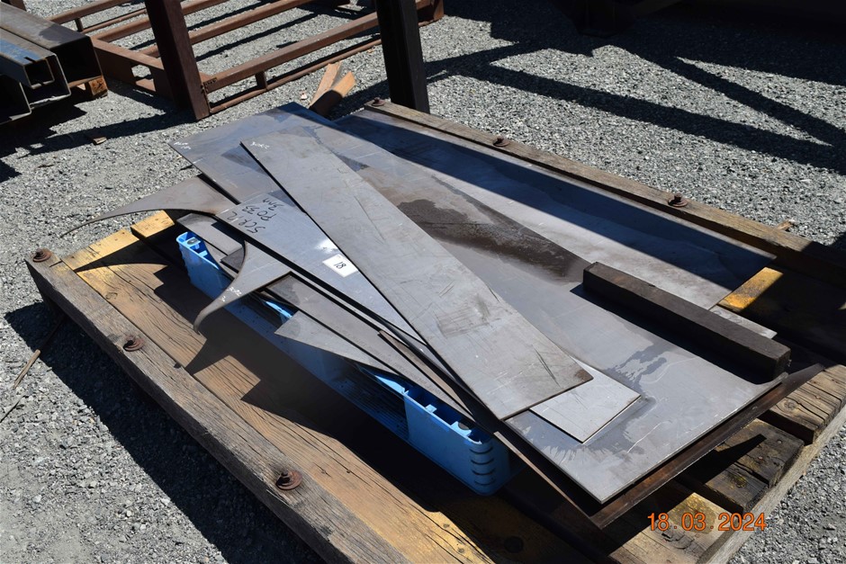 Lot of Offcut Stainless Steel Plate Auction (0018-9049455) | Grays ...