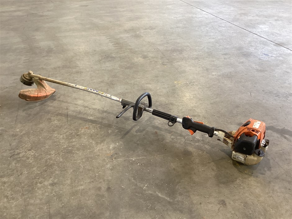 Stihl KM90 R Petrol Kombi Engine With Line Trimmer Attatchment Auction ...