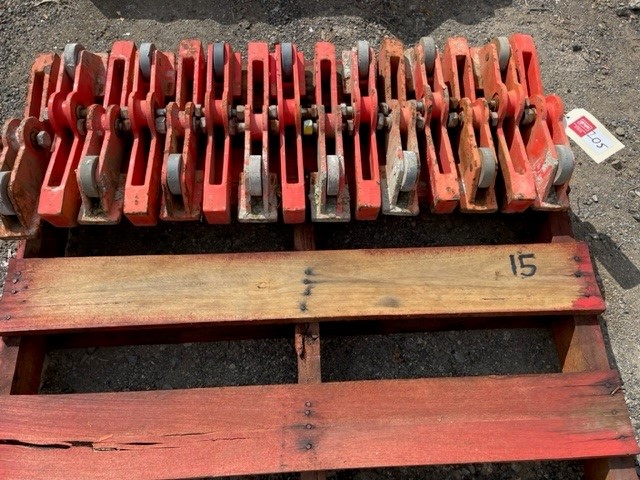 Pallet of 15 x Peri BR Shaft Platform Gravity Pivot Plates Auction ...