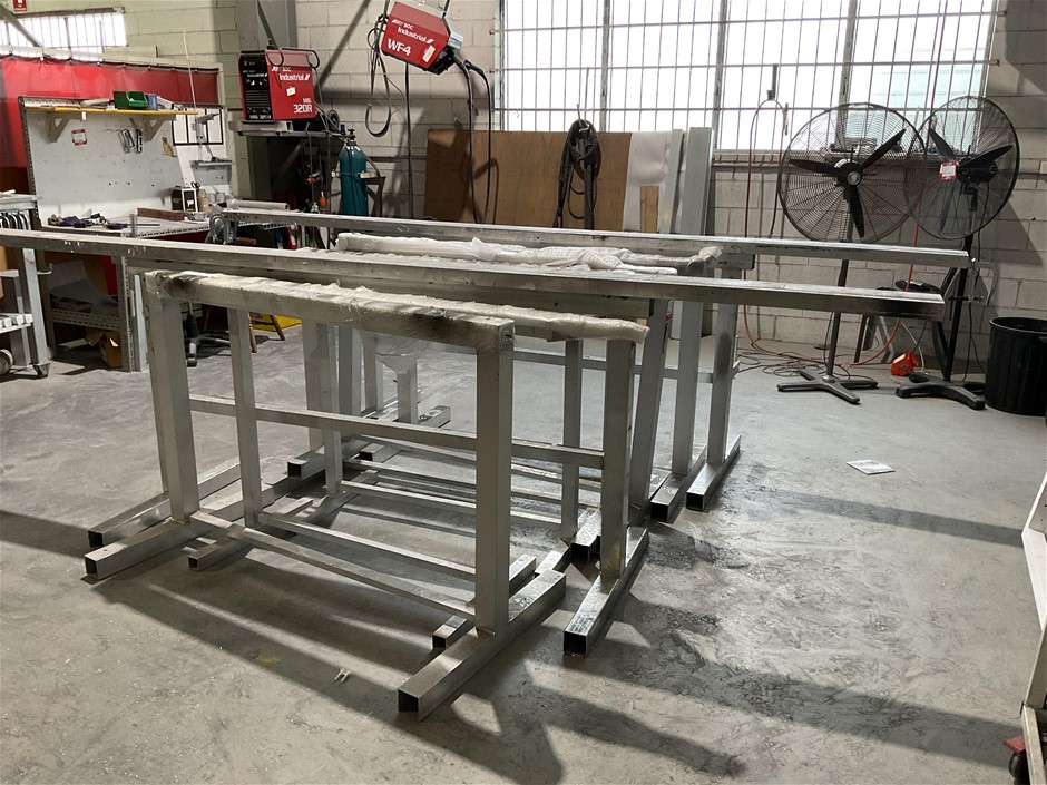 2x Large and 6x Small Aluminium Stands Auction (0259-7050593) | Grays ...