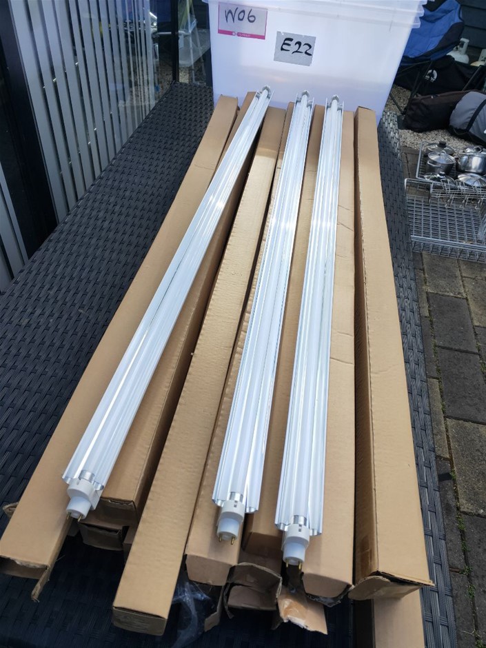 10 x Batten Light Reflector T5-28W Auction (0214-3028764) | Grays Australia