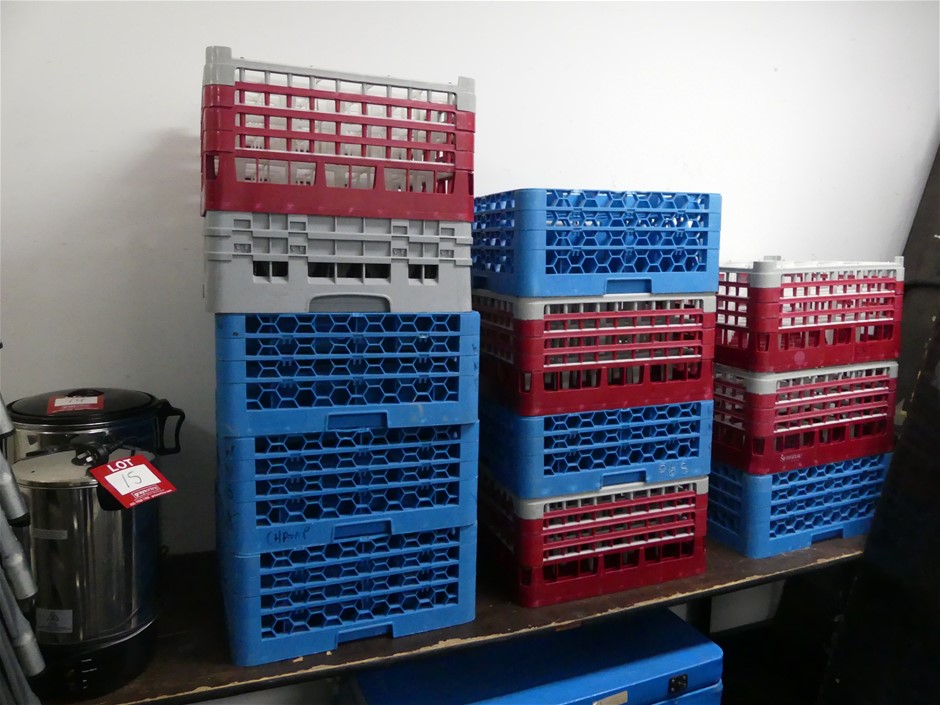 Approx.12 x Assorted Dishwasher Crates Auction (0021-5056171) | Grays ...