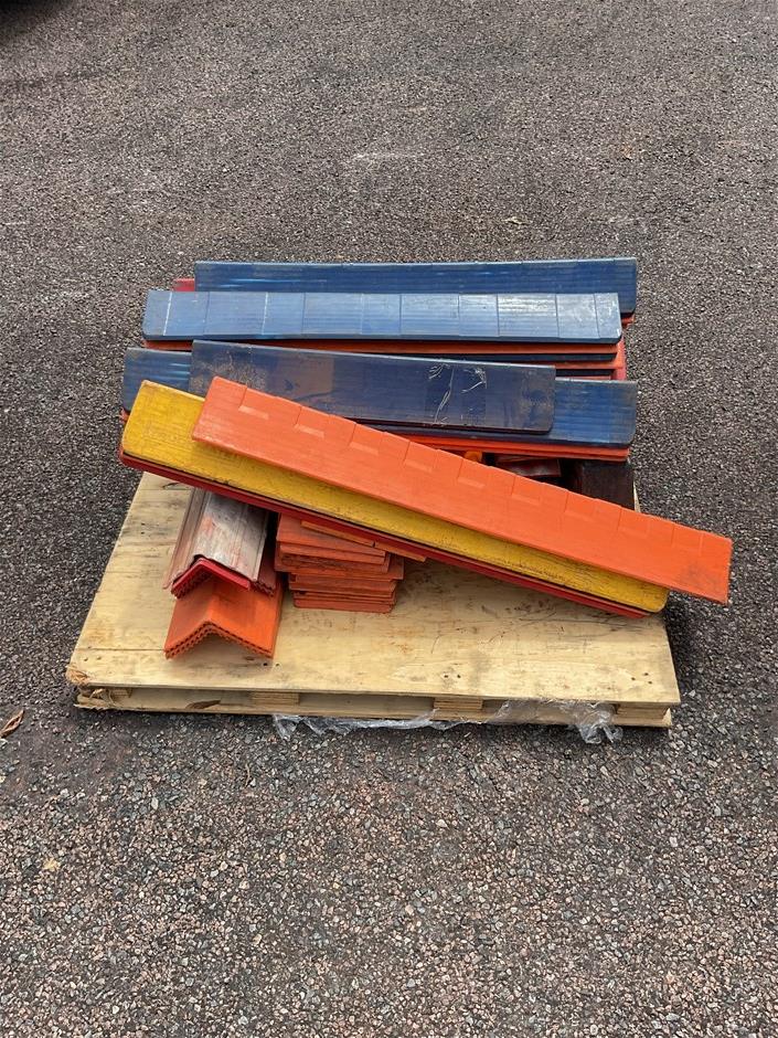 Quantity of pallet Edge Corners Auction (0004-8018617) | Grays Australia