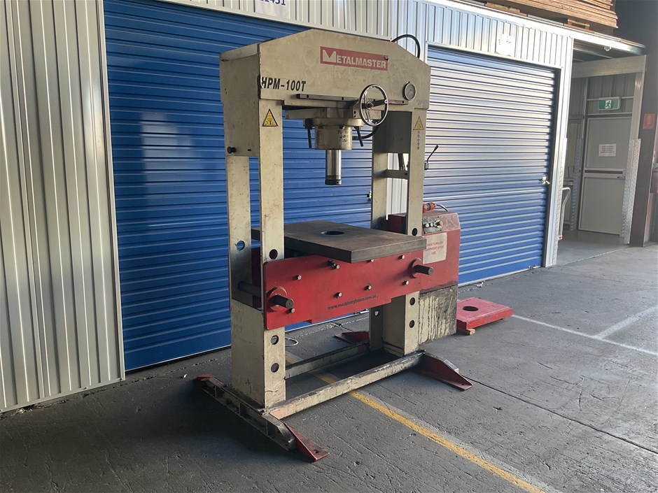 METALMASTER HPM-100T Hydraulic Press Auction (0003-7053789) | Grays ...