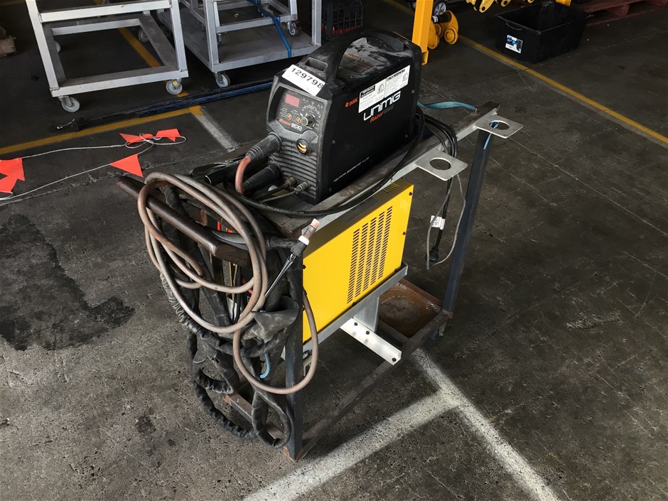 Jasic UNIMIG Razor 200 AC/DC Pulse Welder with WRA-300S Water Cooler ...
