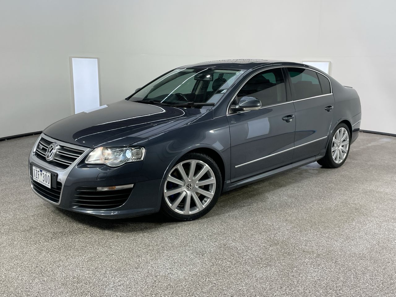 2010 Volkswagen Passat R36 3C Automatic Sedan Auction (0001-21025879 ...