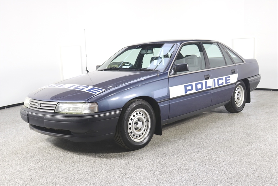 1989 Holden Commodore BT-1 VN Manual Sedan Auction (0001-20085061 ...