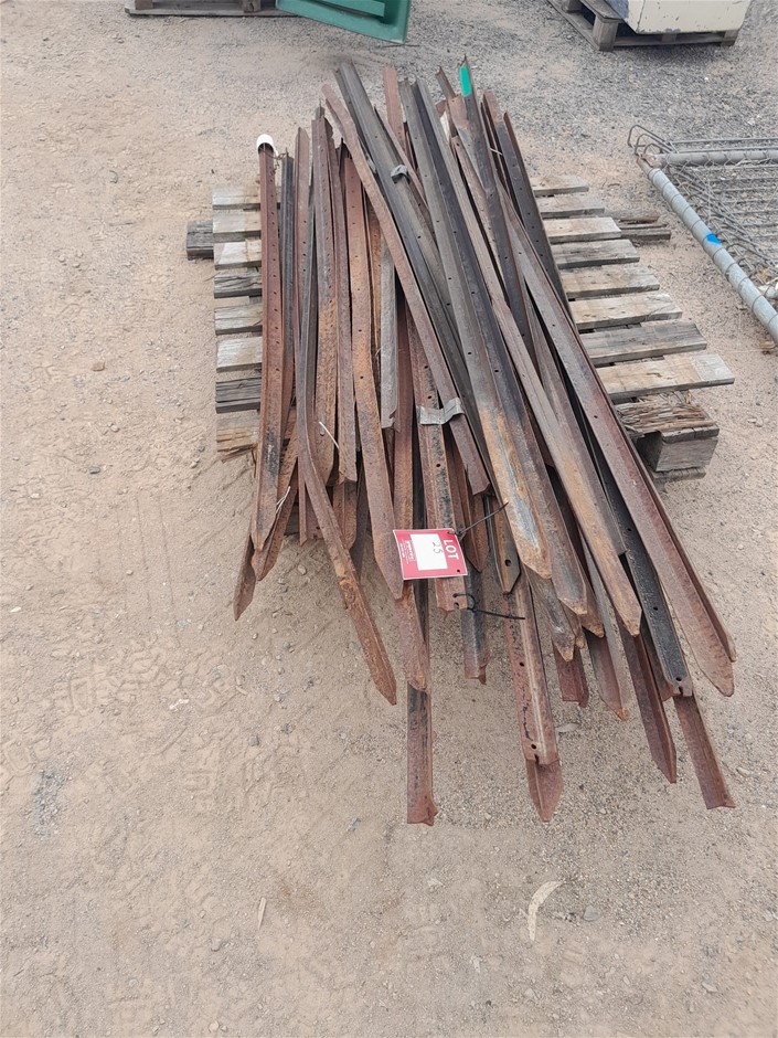 Pallet of Star Picket Steel Posts Auction (0025-3029043) | Grays Australia