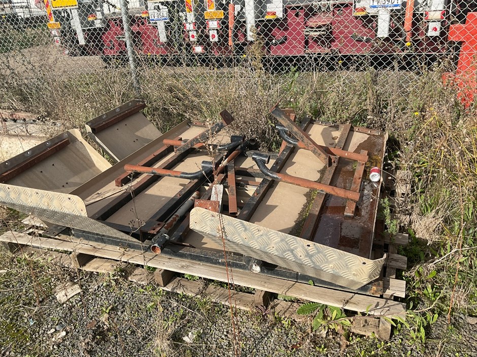 Two Sets Of Road Train Guards Auction (0012-3029081) | Grays Australia