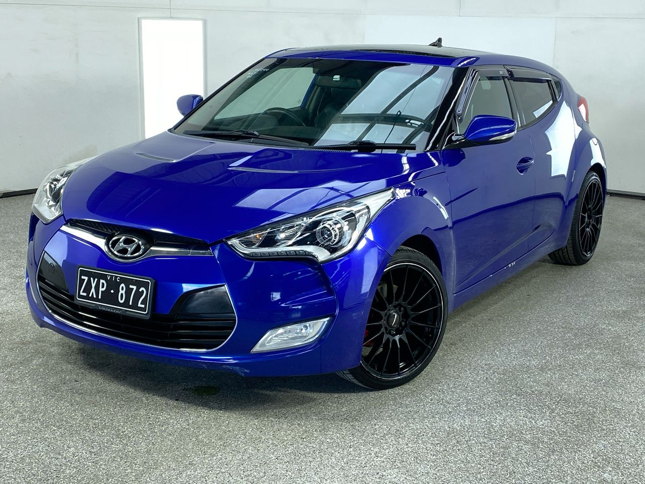 2013 Hyundai Veloster + FS Automatic Coupe Auction (0001-21028908 ...