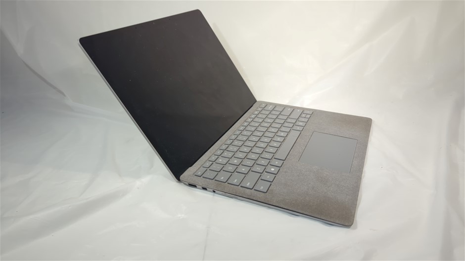 Microsoft Surface Laptop 2 13.5-Inch, Silver Auction (0004-2559235 ...