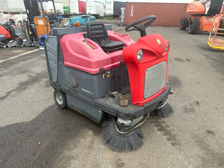 2012 IPC Ride On Sweeper Auction (0006-3029080) | Grays Australia