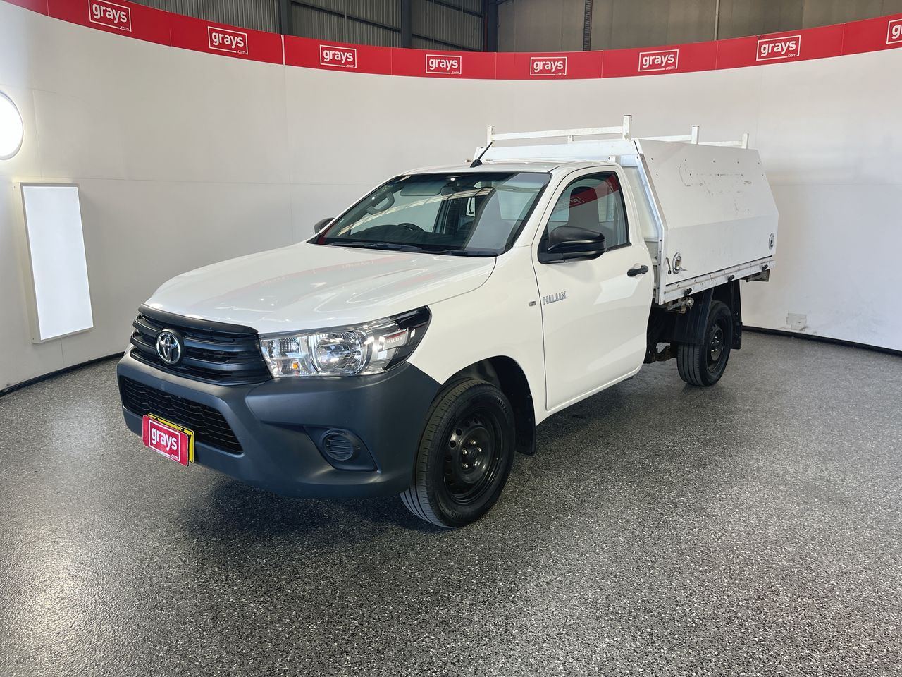 2016 Toyota Hilux 4X2 WORKMATE TGN121R Automatic Cab Chassis Auction ...