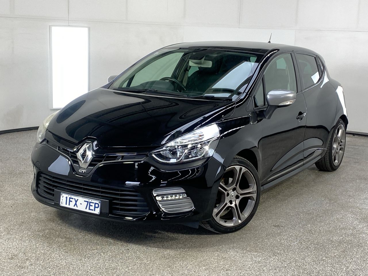 2015 Renault Clio GT Automatic Hatchback Auction (0001-21034270 ...