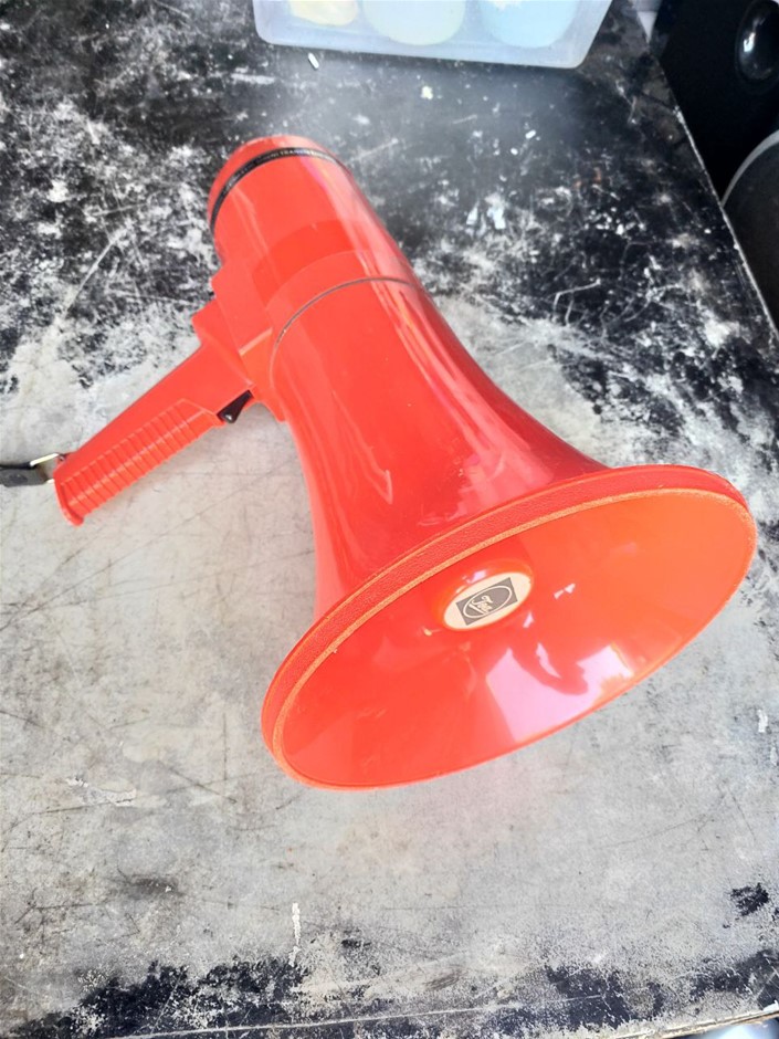 Megaphone 4 Ohm Auction (0193-3029233) | Grays Australia