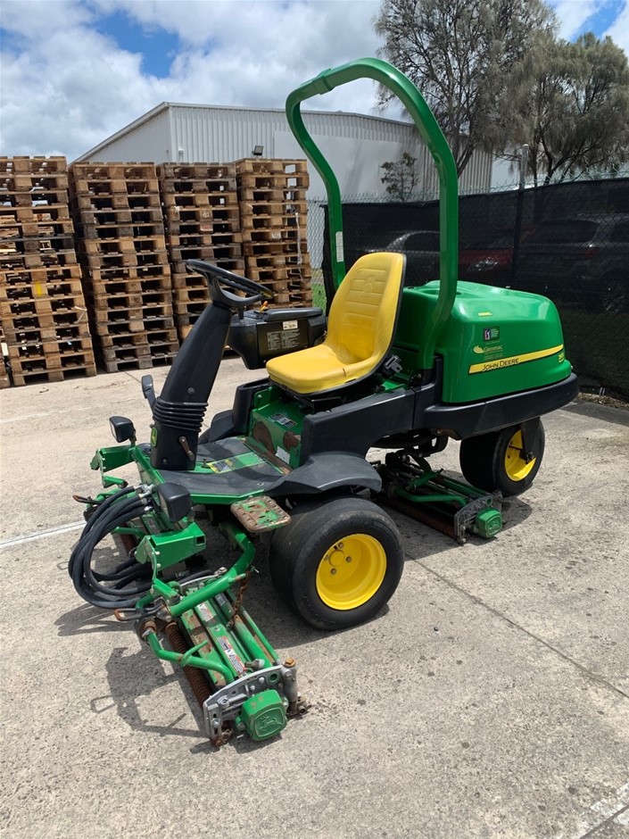 2011 John Deere 2500B Precision Cut Mower Auction (0001-3029327 ...