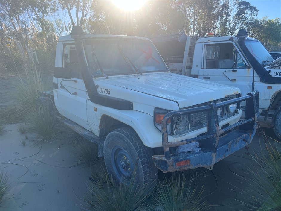 2006 Toyota Land Cruiser HZJ79R 4WD Manual Ute Auction (0031-3029372 ...